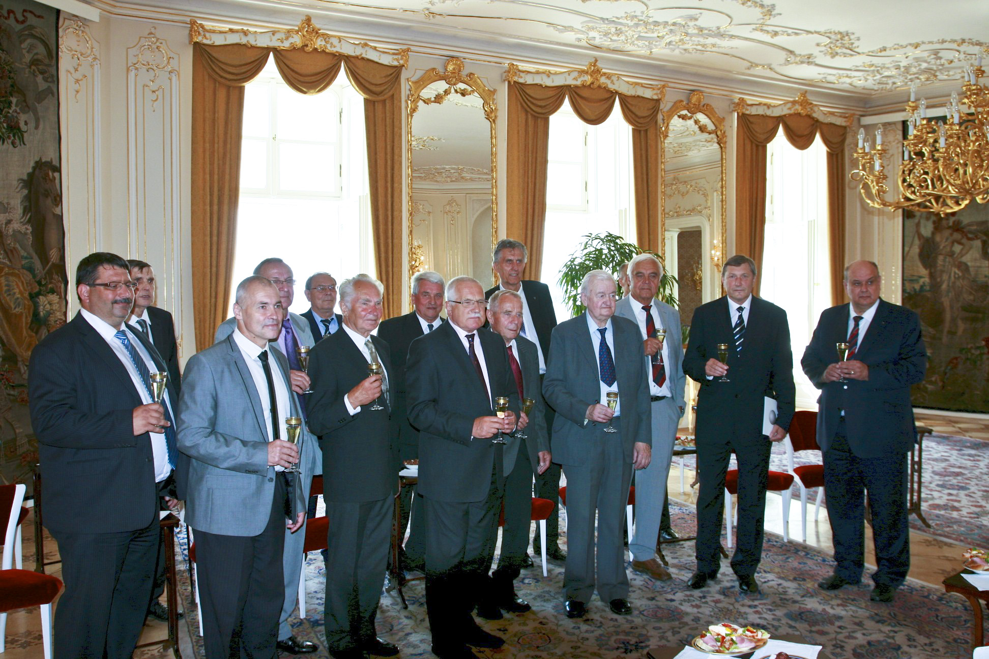 Prezident Václav Klaus přijal na Pražském hradě volejbalové mistry světa