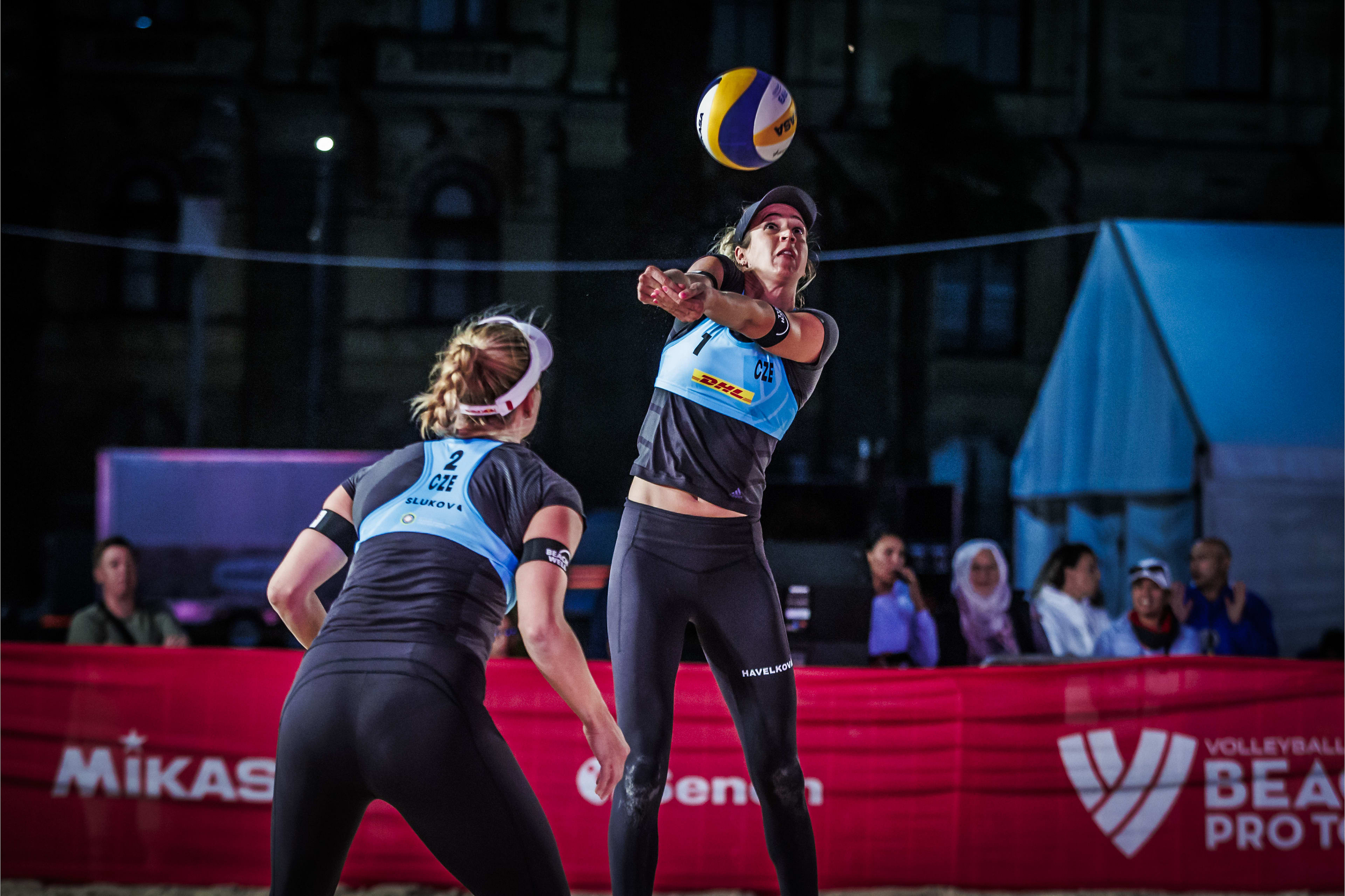 V La Paz skončila Hermannová se Štochlovou před branami semifinále