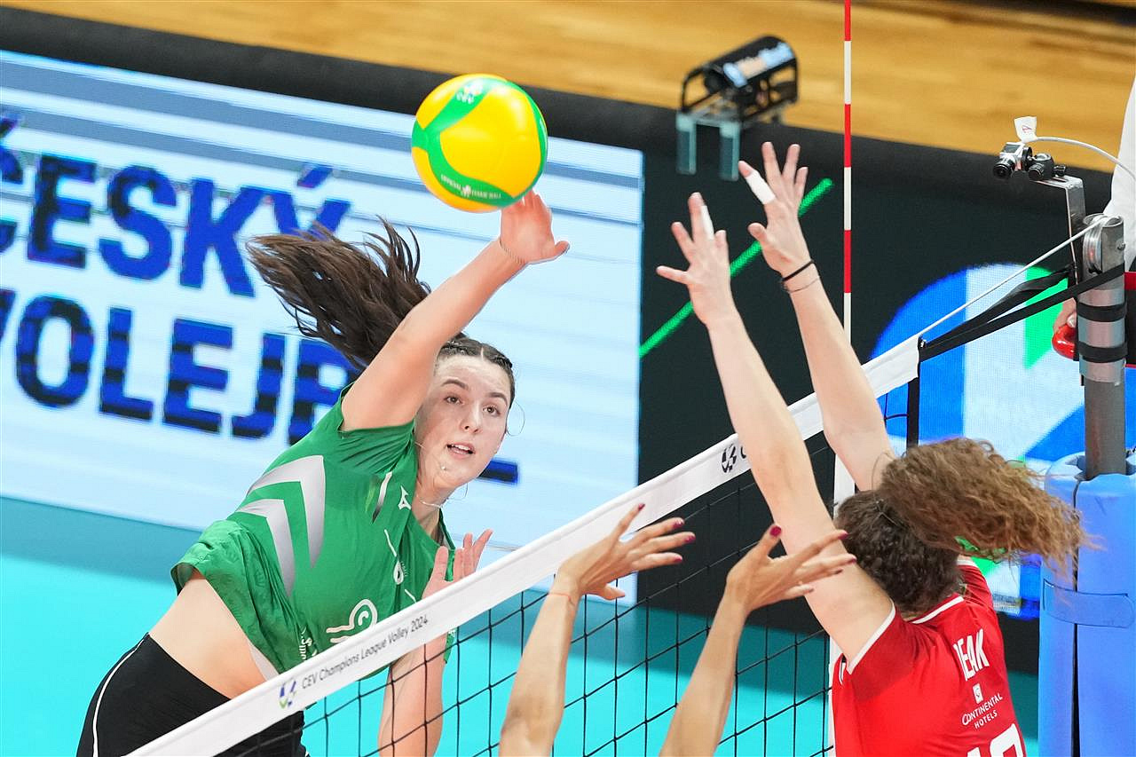 Bojovný výkon volejbalistek Králova Pole na rumunské mistryně nestačil